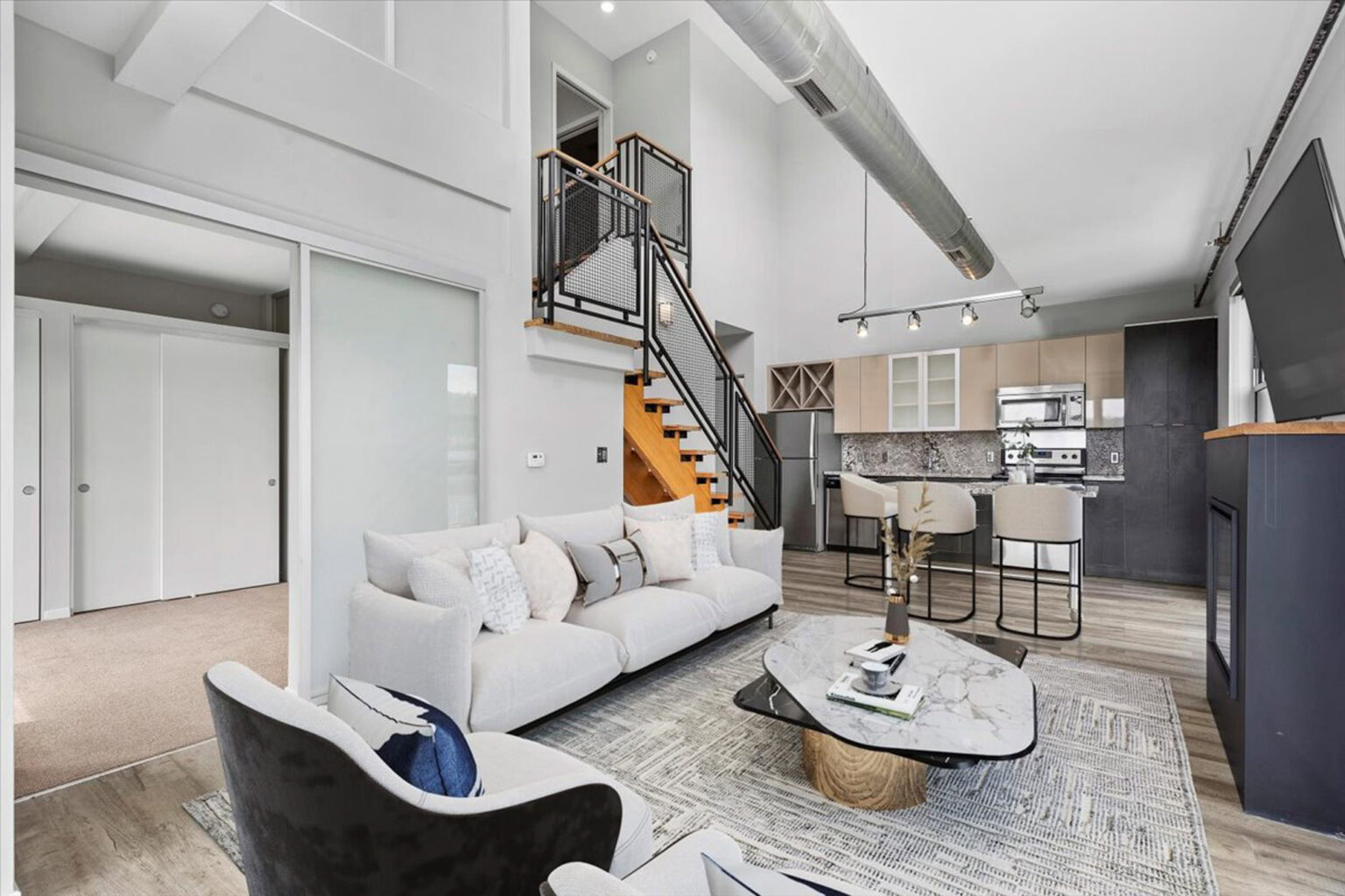 2626 South Side Flats Apartments | Brookfield Properties